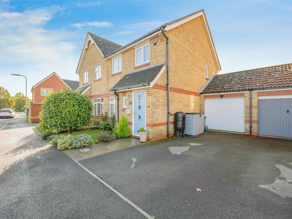 3 Bed Semi Detached House For Sale In Terrier Close Hedge End