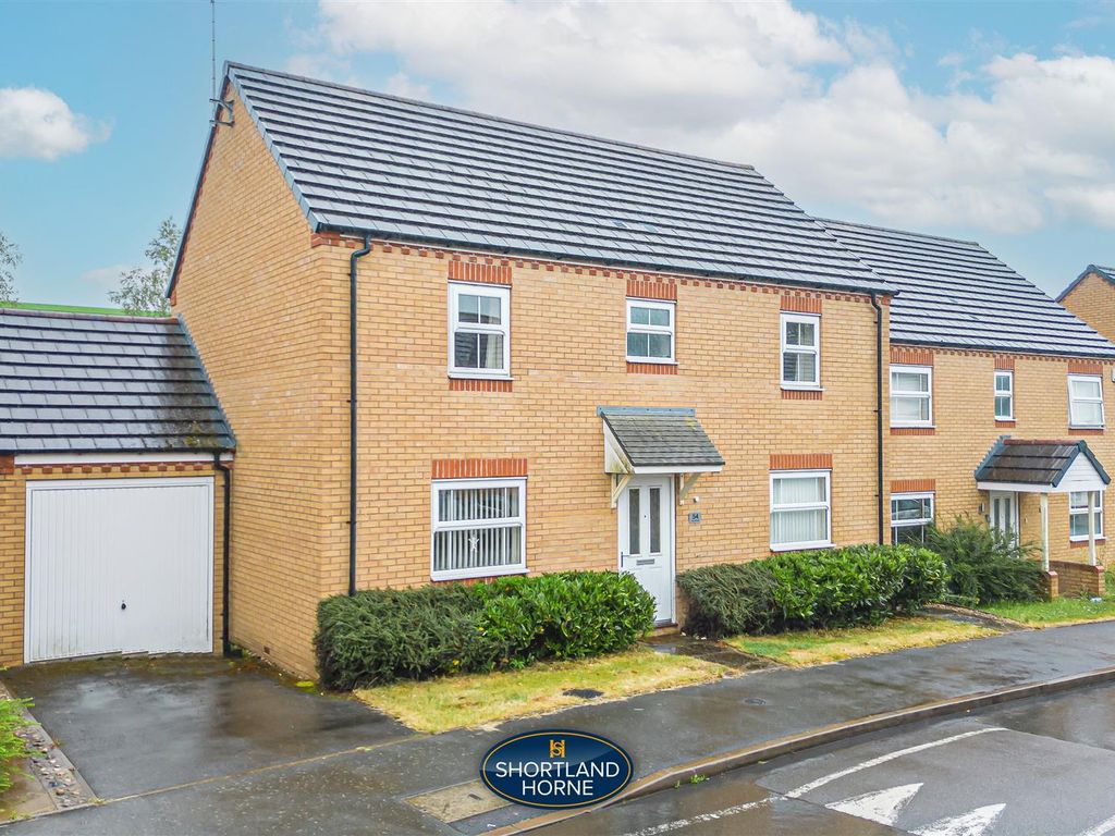 4 Bed Detached House For Sale In Lyons Drive Allesley Coventry Cv5