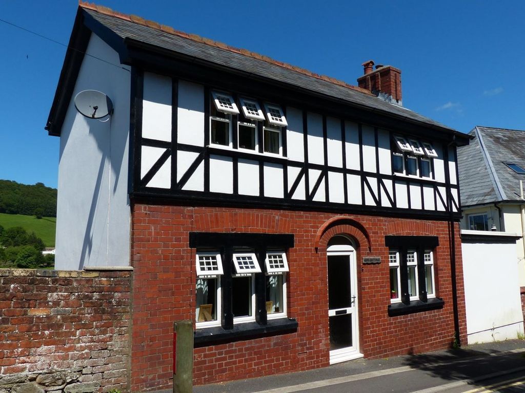 2 bed detached house for sale in Sennybridge, Brecon LD3 - Zoopla