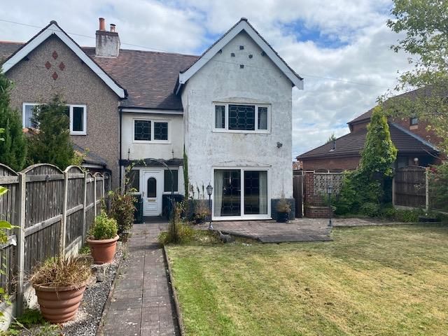 4 bed end terrace house for sale in Dunsil Villas, South Elmsall ...