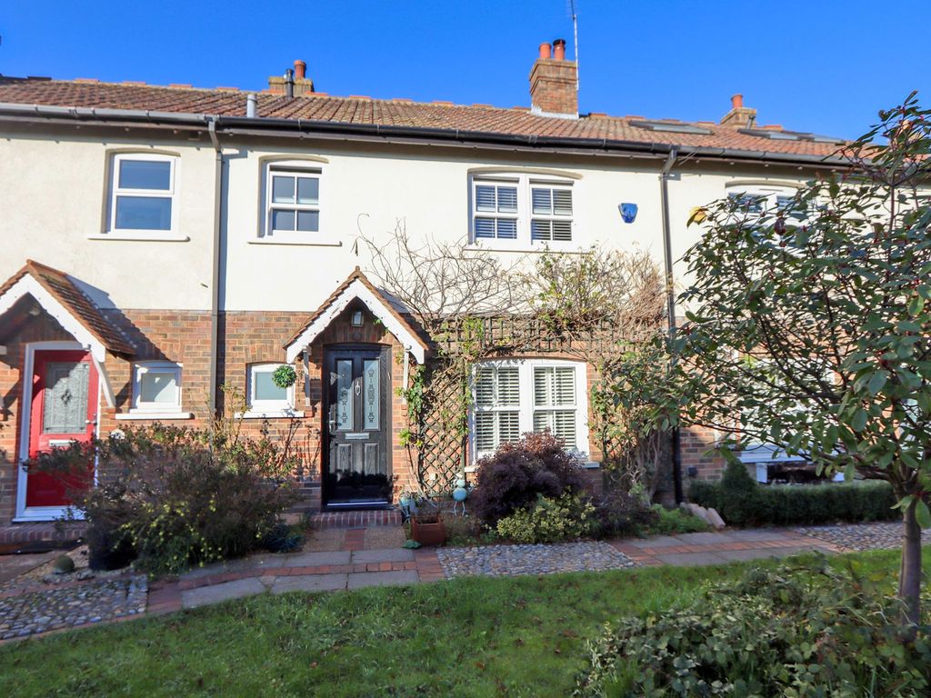 3 bed terraced house for sale in The Magpies, Epping Green CM16 - Zoopla