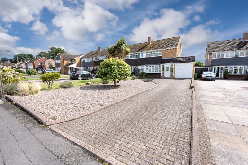 3 Bed Semi Detached House For Sale In Arlington Close Kingswinford Dy6