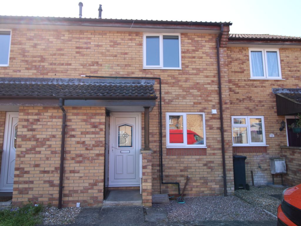 2 bed terraced house to rent in Sycamore Close, Bridgwater TA6, £975 pcm - Zoopla