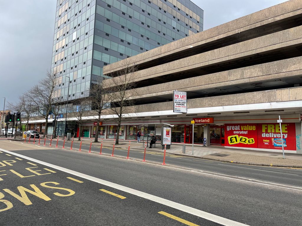 Retail premises to let in Clarence Place, Newport NP19, £40,000 pa - Zoopla