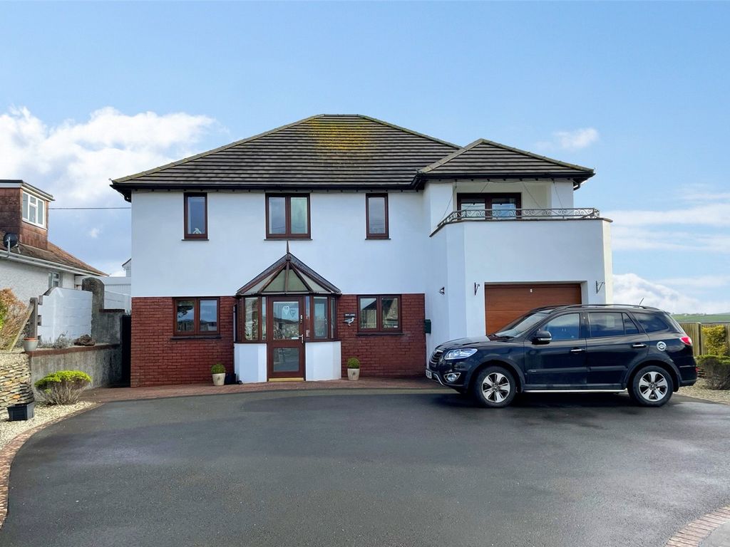 4 bed detached house for sale in Binhamy Road, Stratton, Bude, Cornwall ...