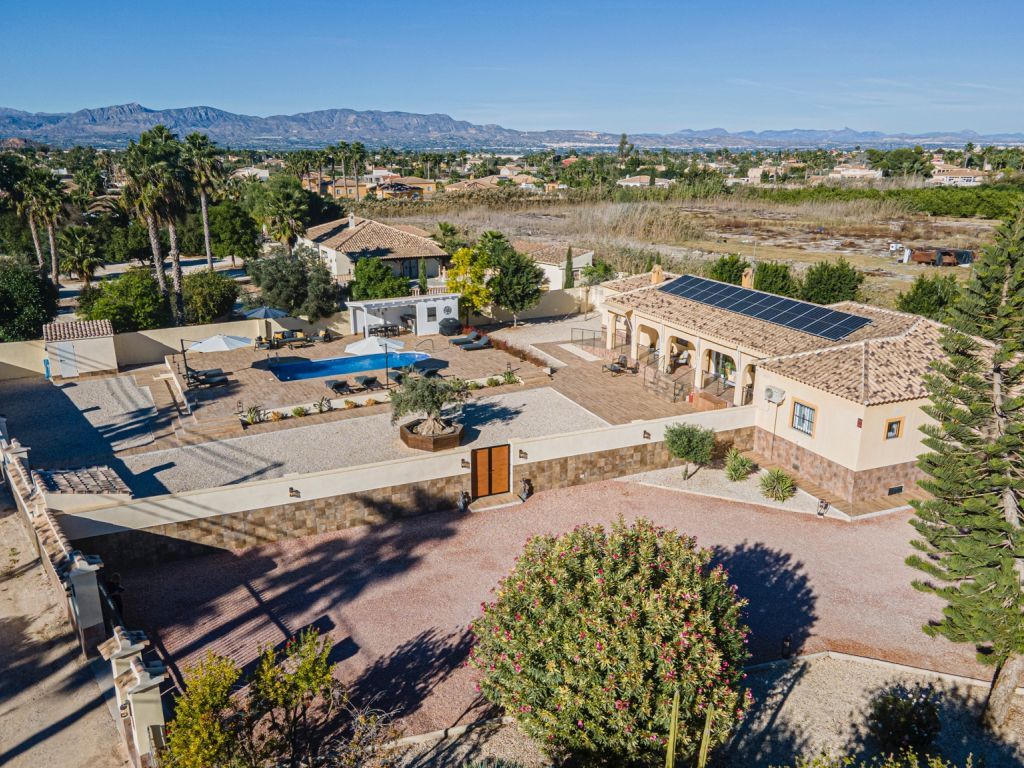 4 bed country house for sale in 03158 Catral, Alicante, Spain, £427,182 ...