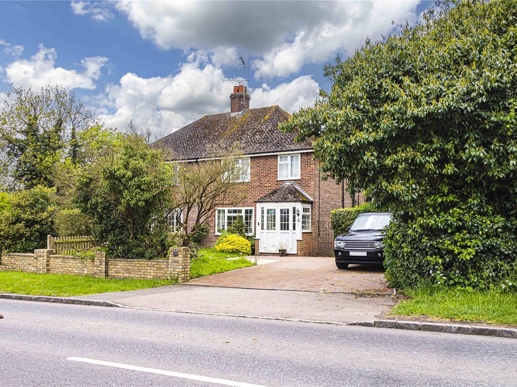 3 Bed Semi Detached House For Sale In Leighton Road Great Billington