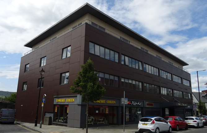 Office to let in 2nd Floor Market Chambers, Neath SA11, £25,717 pa - Zoopla