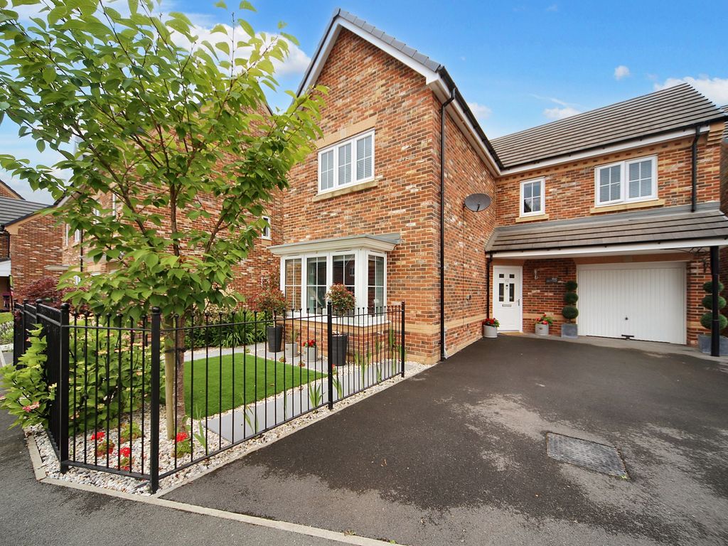 4 bed detached house for sale in Mill Lane, Coppull PR7, £360,000 - Zoopla