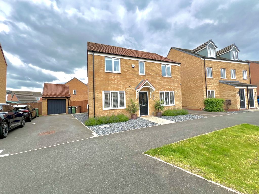 4 bed detached house for sale in Bellona Drive, Cardea PE2, £360,000 ...