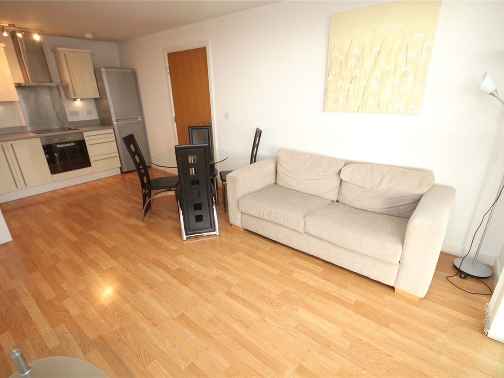 1 bed flat to rent in Zenith, Chapel Street Salford, Great Manchester ...