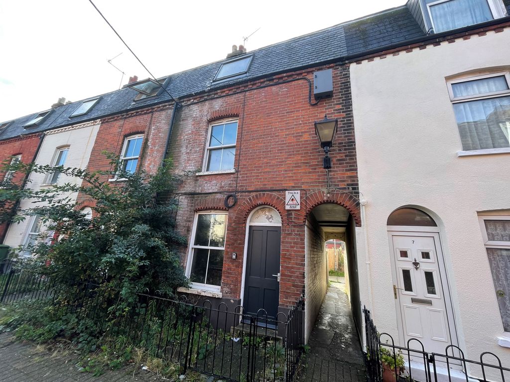 3 bed terraced house for sale in Coniston Square, Great Yarmouth NR30 ...