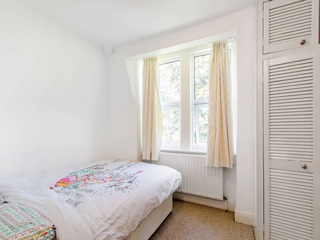 2 bed flat to rent in Glenloch Road, Belsize Park, London NW3, £2,300 pcm - Zoopla