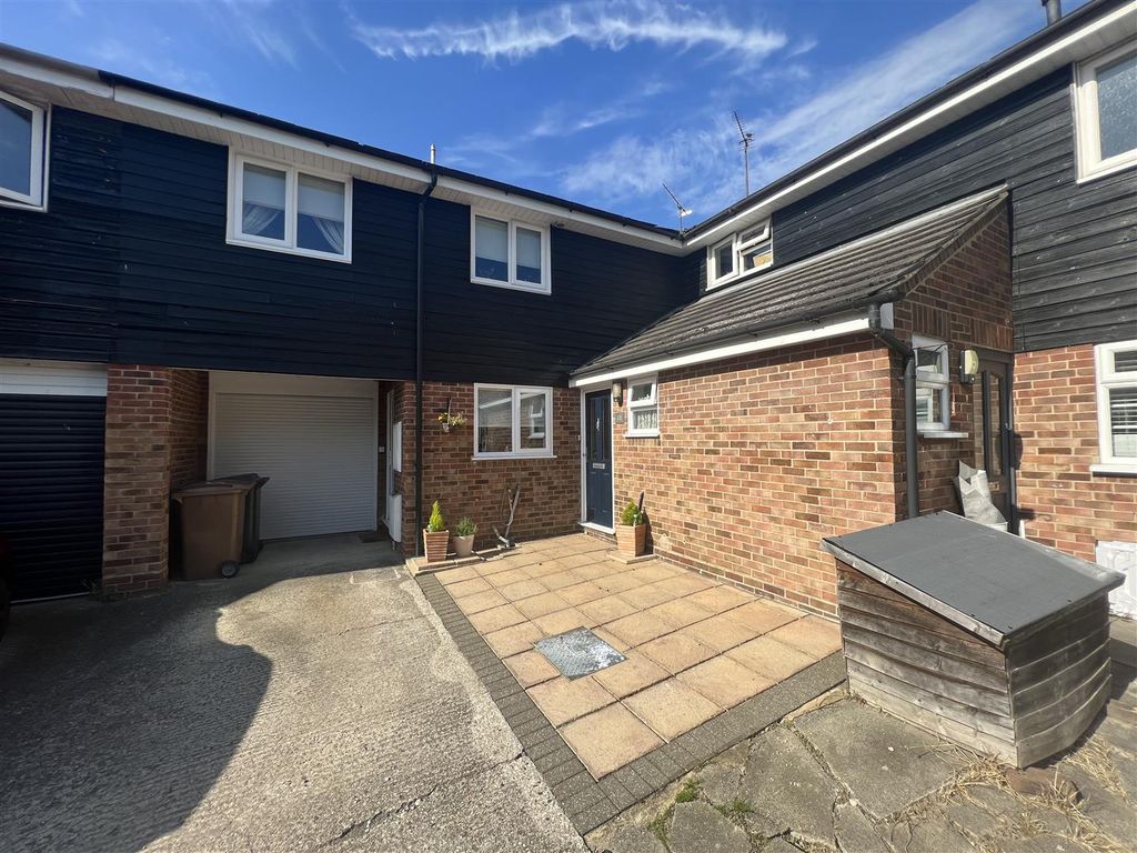4 bed terraced house for sale in Tythe Close, Springfield, Chelmsford ...