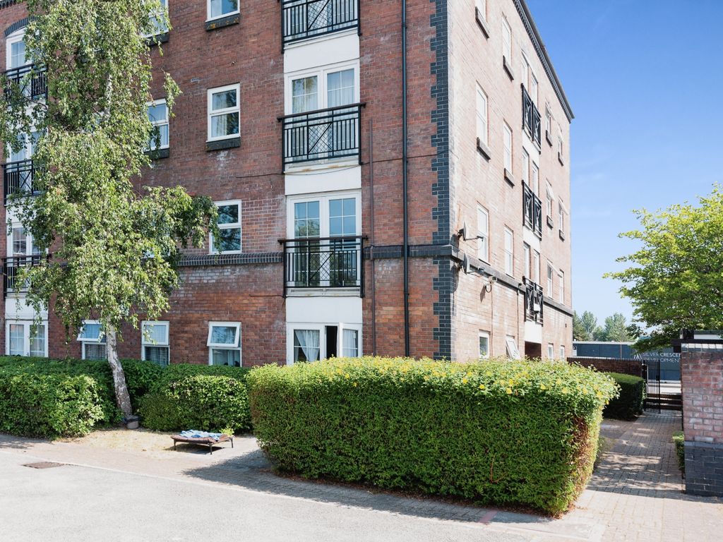 2 bed flat for sale in Schooner Way, Cardiff CF10 - Zoopla
