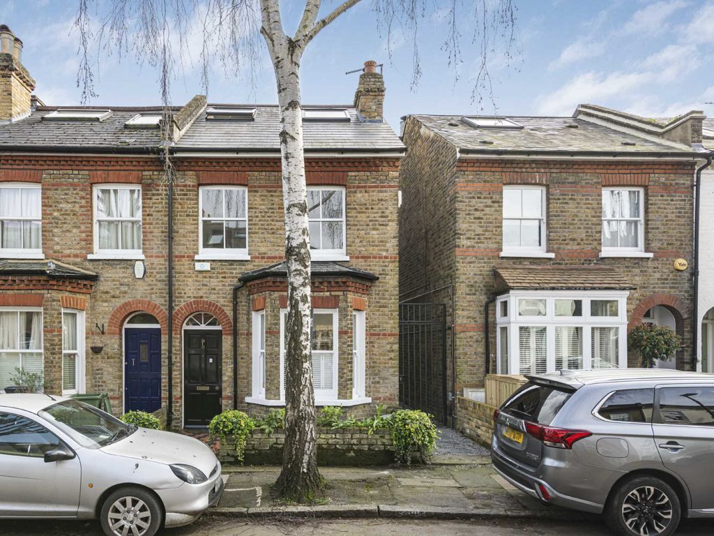 4 Bed Semi Detached House For Sale In South Western Road St Margarets