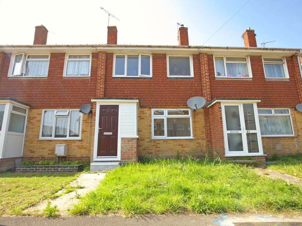 3 bed terraced house for sale in Attfield Walk, Eastbourne BN22, £ ...