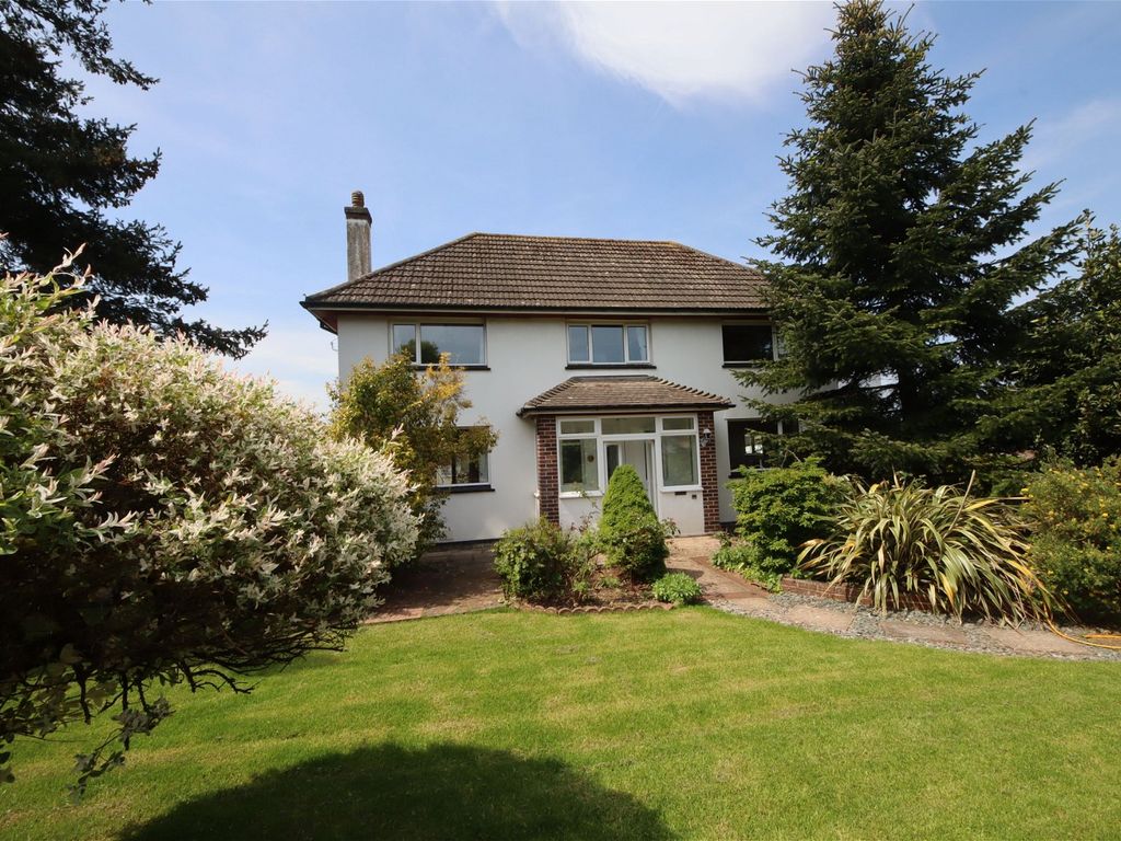 4 Bed Detached House For Sale In Newton Road Kingskerswell Newton