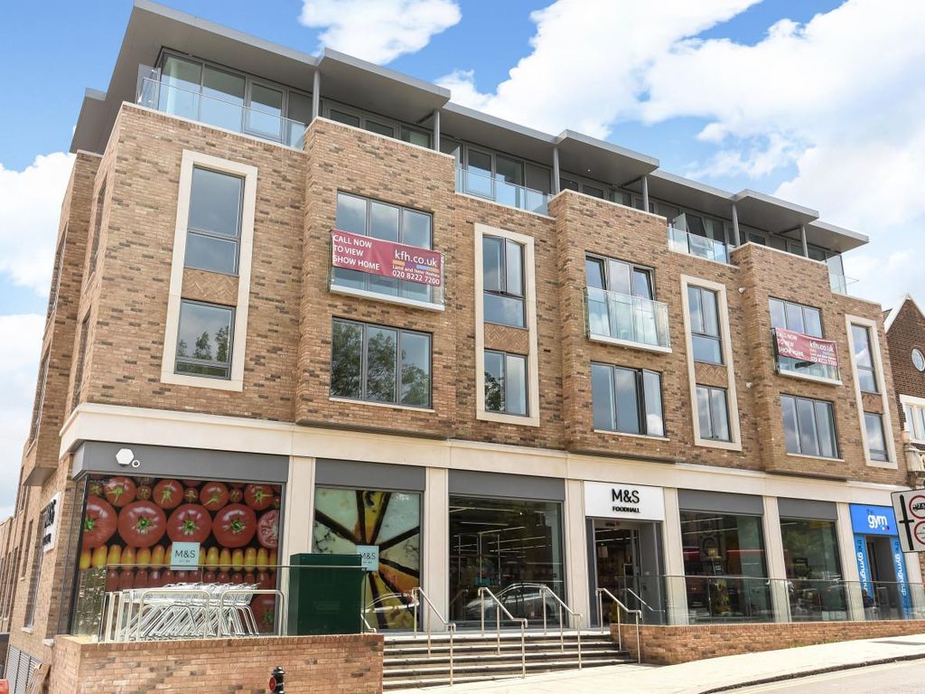 2 bed flat to rent in Wimbledon Park Road, London SW18, £2,750 pcm - Zoopla