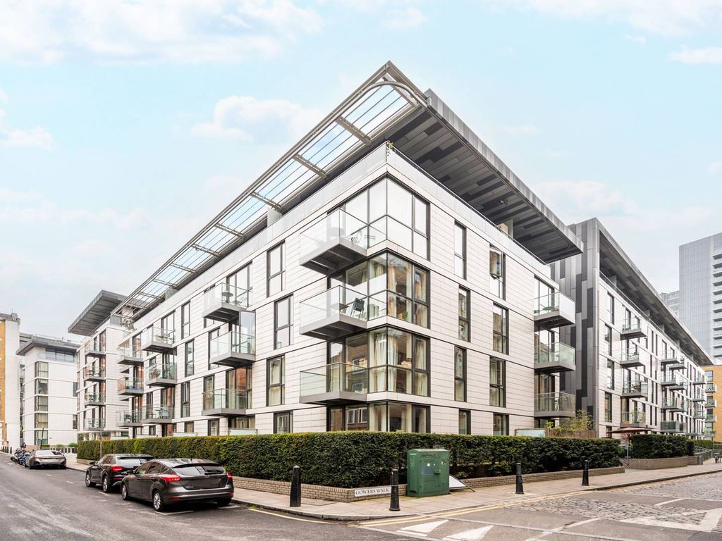 2 bed flat for sale in Gowers Walk E1, Aldgate, London,, £675,000 - Zoopla