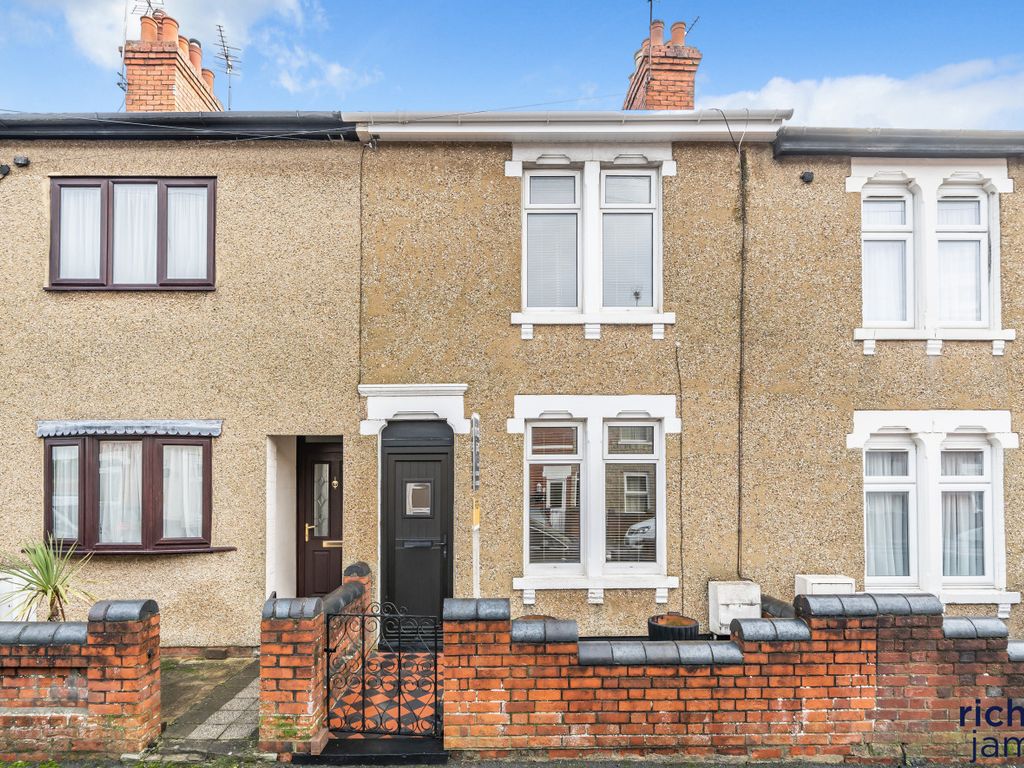 2 Bed Terraced House For Sale In Hunters Grove Swindon Wiltshire Sn2