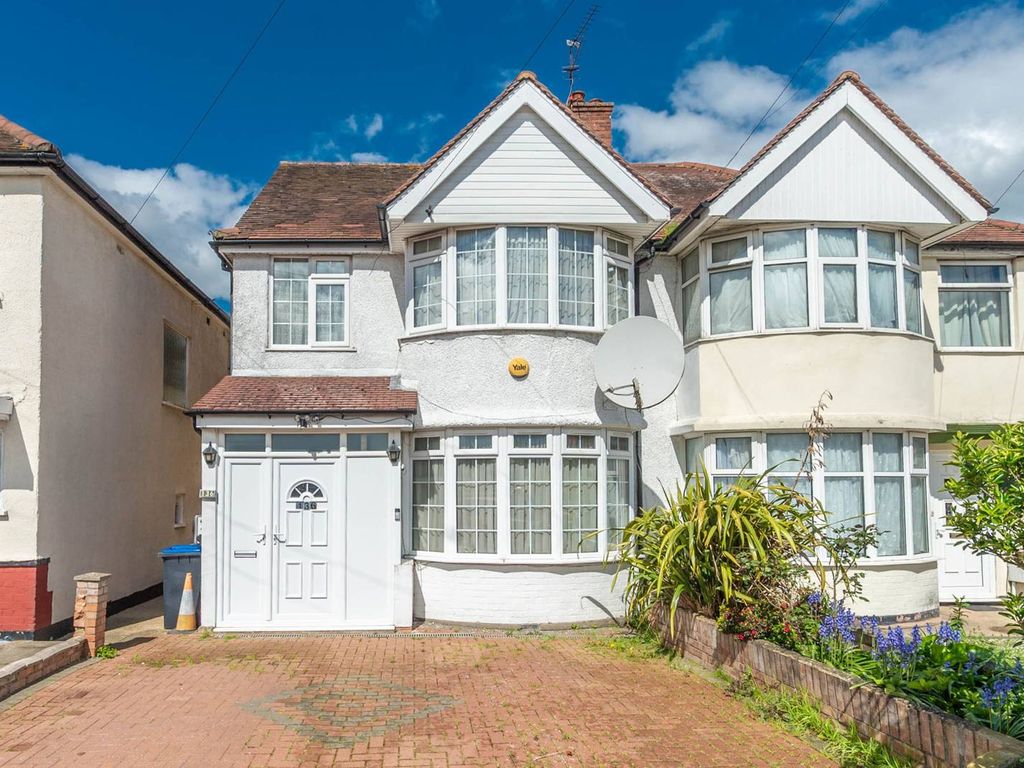 4 Bed Semi Detached House For Sale In Princes Avenue Kingsbury London