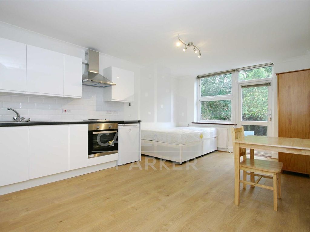 Studio to rent in Manstone Road, Kilburn, London NW2, £1,213 pcm - Zoopla