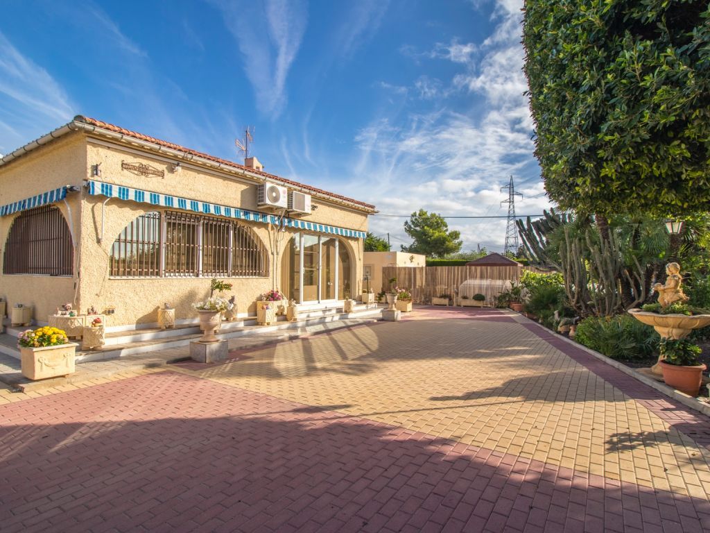 4 bed country house for sale in Partida Dels Plans, Alicante, Spain ...