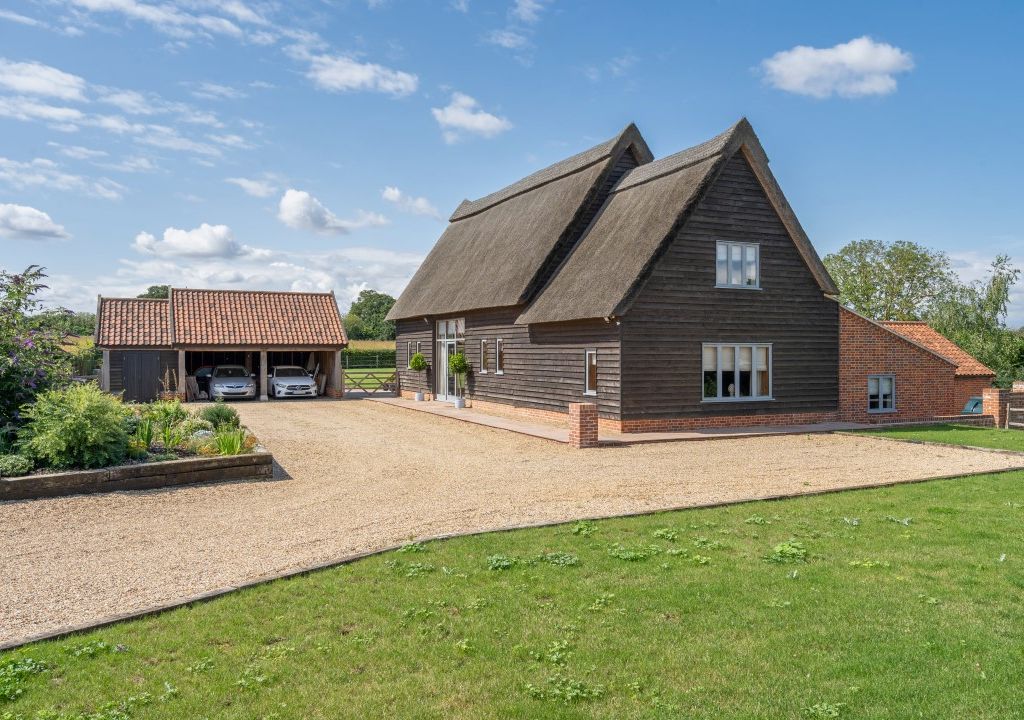 5 bed barn conversion for sale in Loddon Road, Mundham, Norwich NR14, £ ...