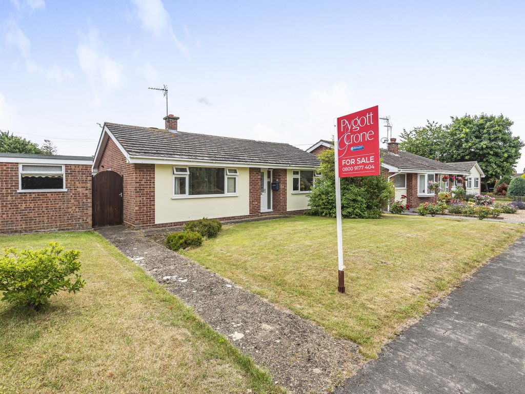 2 bed bungalow for sale in Little Hale Road, Great Hale NG34 - Zoopla