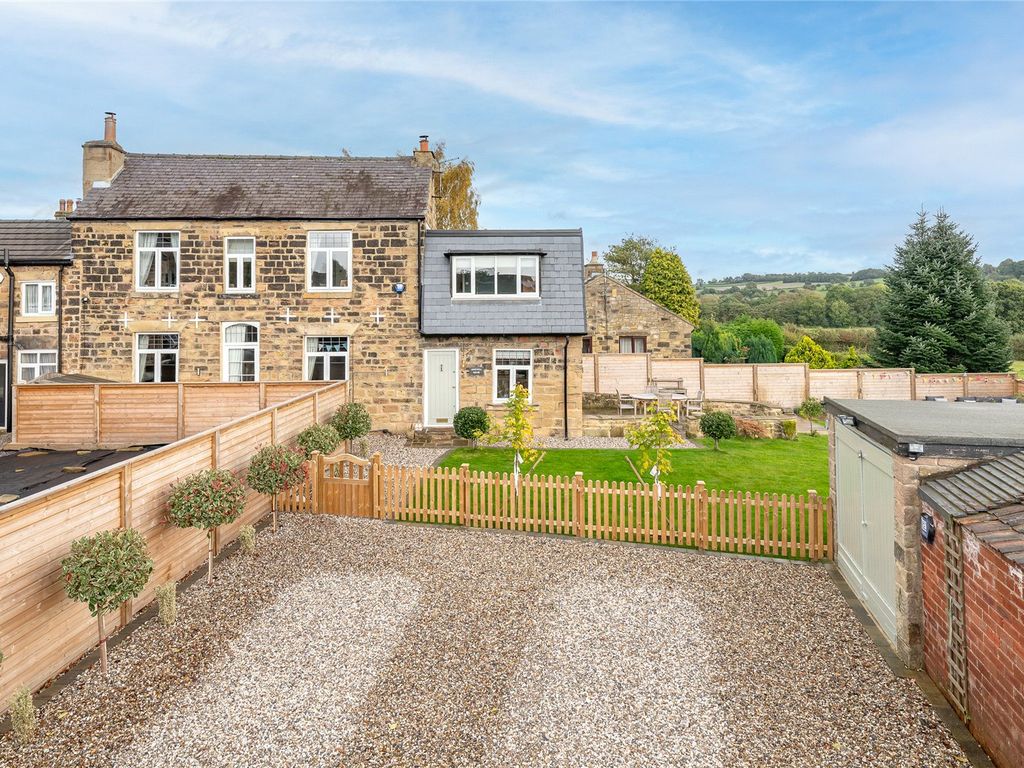 4 bed country house for sale in School Lane, East Keswick LS17, £ ...