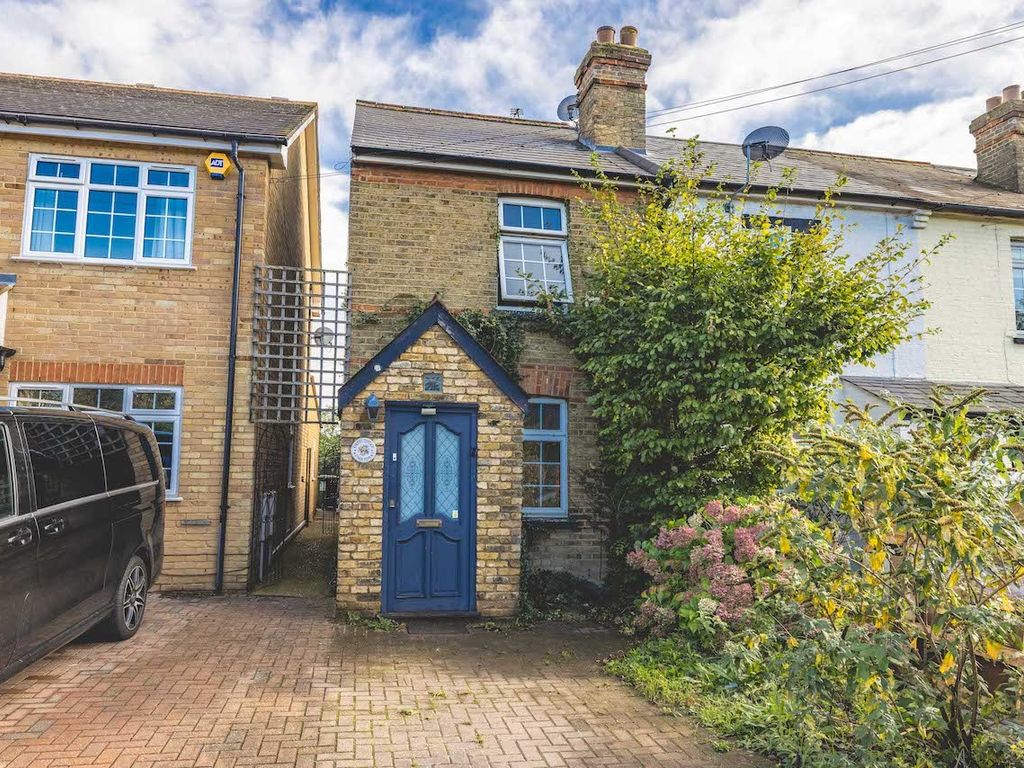 2 Bed End Terrace House For Sale In Kings Terrace Sutton Lane Langley