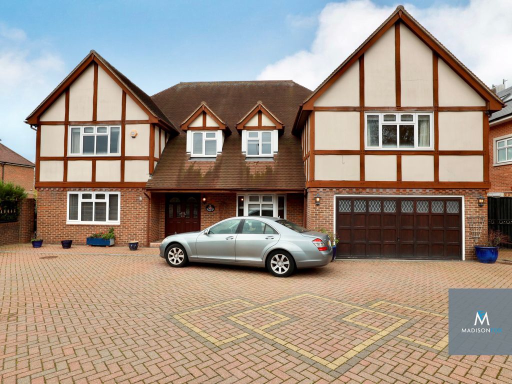 5 bed detached house to rent in Manor Road, Chigwell, Essex IG7, £5,750 ...