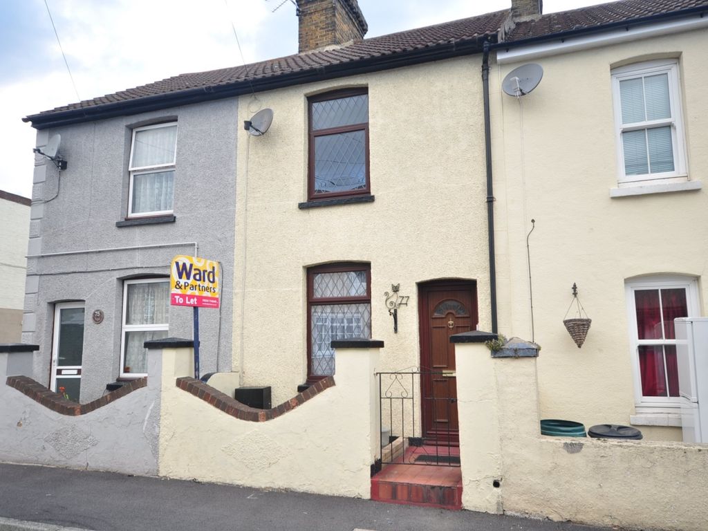 3 Bed Terraced House To Rent In Ivy Street Rainham Gillingham Me8 £