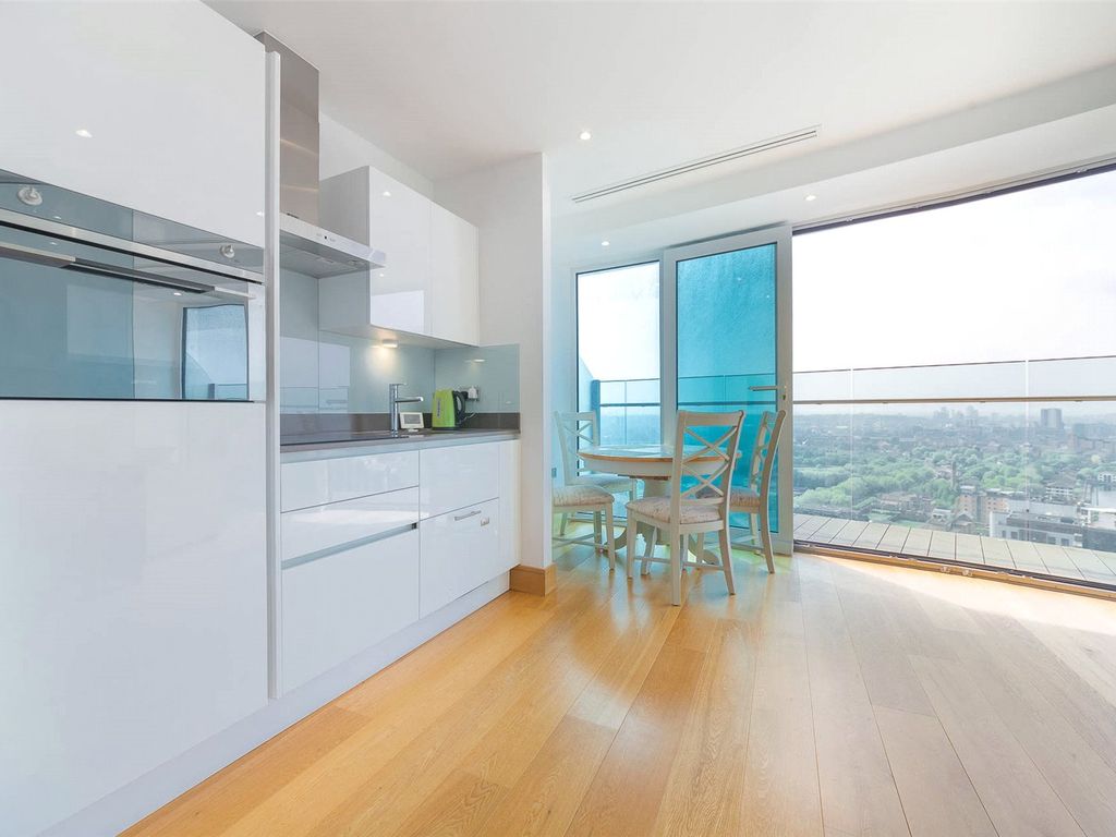 Studio to rent in Arena Tower, 25 Crossharbour Plaza, London E14, £ ...