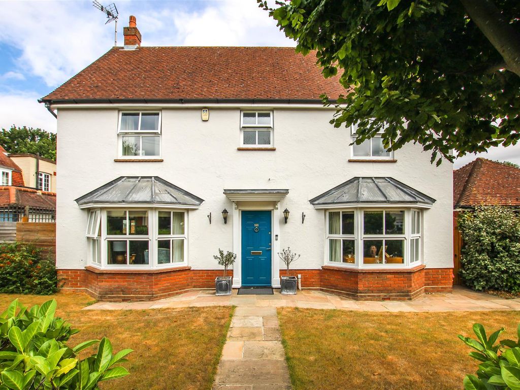 4 bed detached house for sale in Ingrave Road, Brentwood CM13 - Zoopla