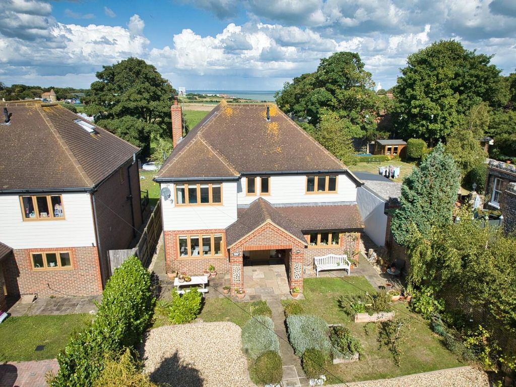 5 bed detached house for sale in Lanthorne Road, Broadstairs CT10 - Zoopla
