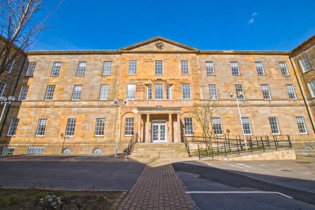 Room to rent in Albert Terrace Road, Sheffield S6, £600 pcm - Zoopla