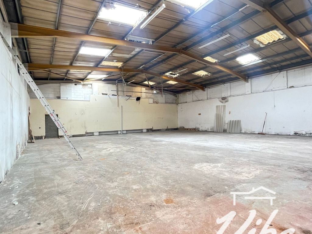 Industrial to let in Felixstowe Road, London SE2, £54,996 pa - Zoopla