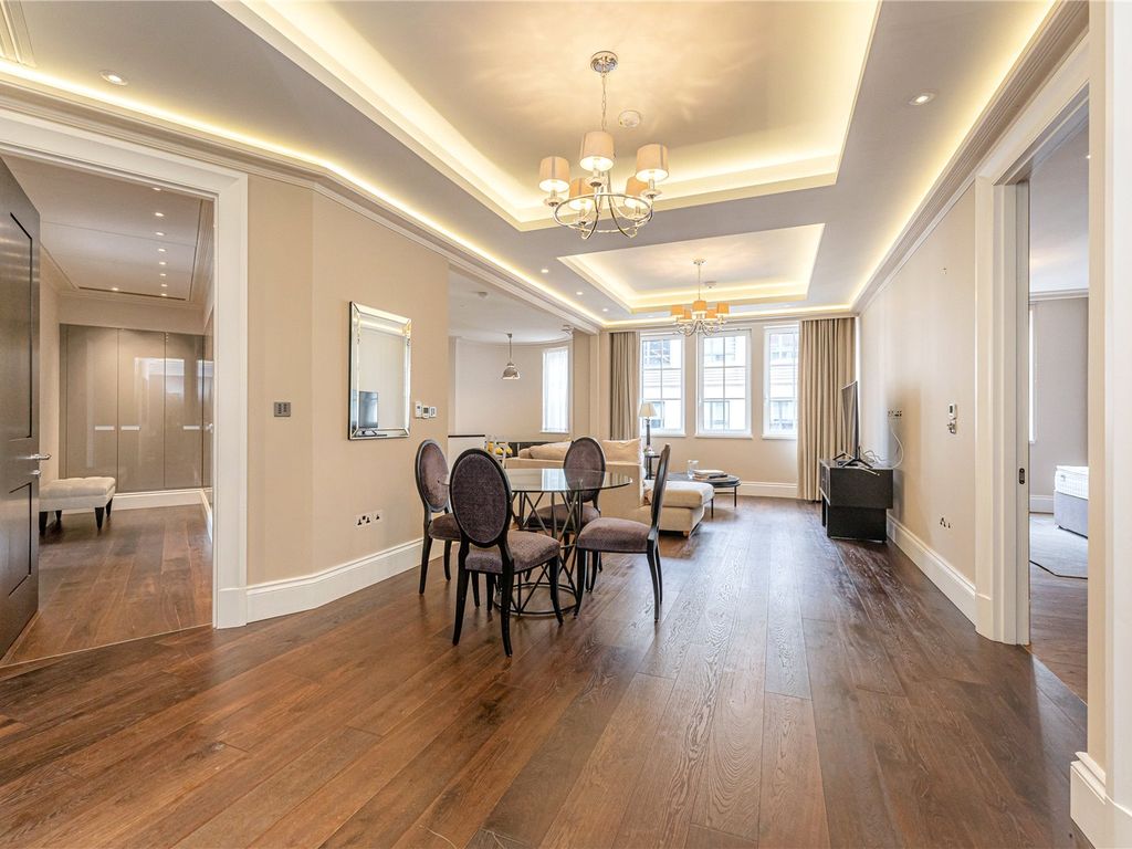 2 bed flat to rent in Curzon Street, Mayfair, London W1J - Zoopla