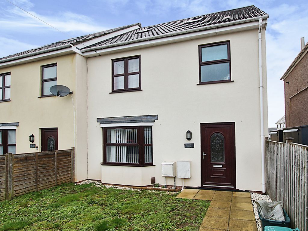 4 bed end terrace house for sale in Mount Hill Road, Hanham, Bristol ...