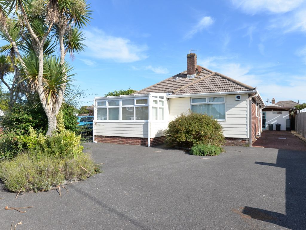 2 Bed Bungalow For Sale In Arnolds Close Barton On Sea New Milton
