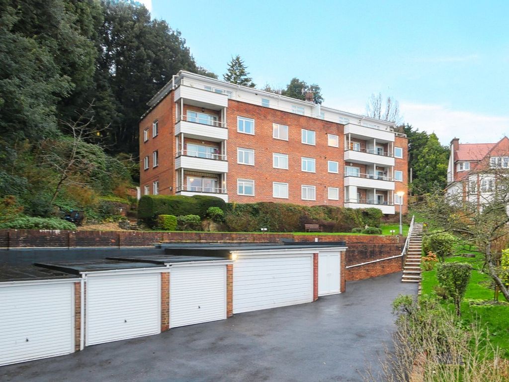 2 bed flat for sale in Baslow Road, Eastbourne BN20, £260,000 - Zoopla