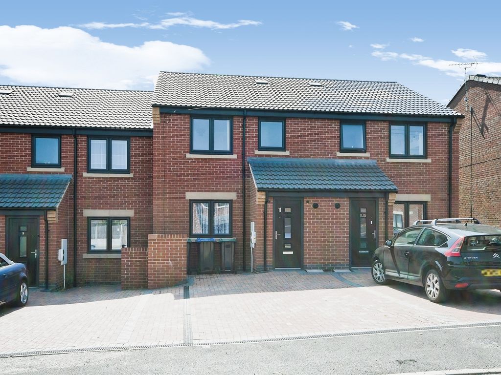 3 bed terraced house for sale in Redgate Street, Mansfield NG19 - Zoopla