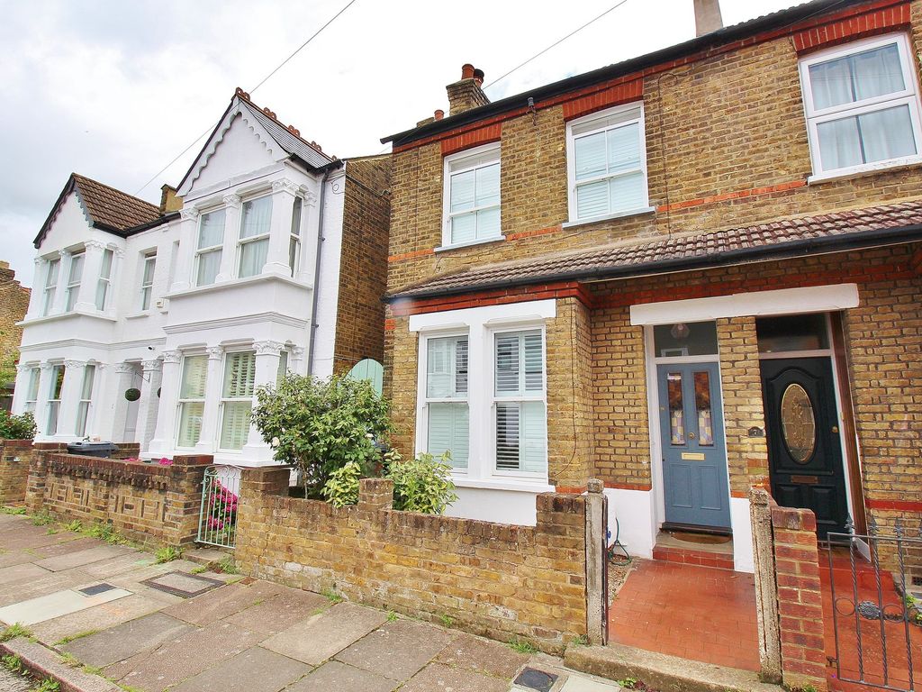 2 bed end terrace house for sale in Newton Road, Isleworth TW7, £ ...