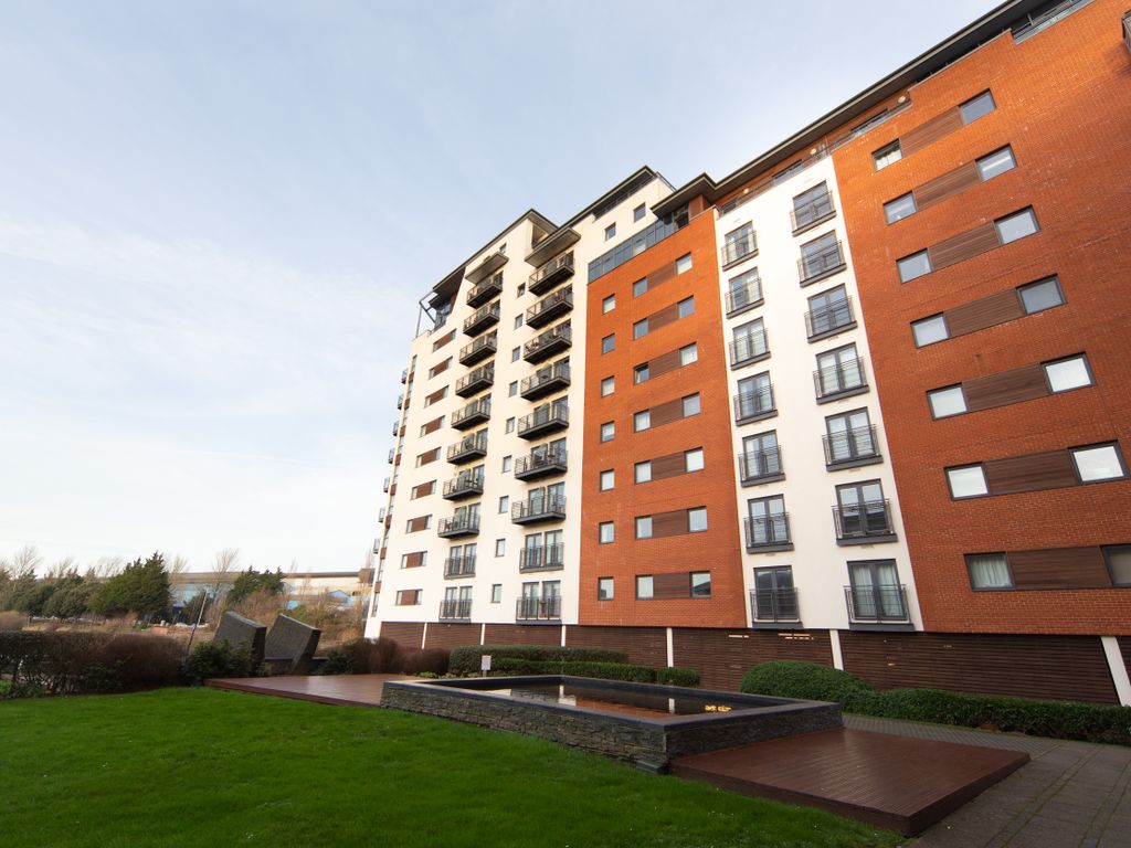 1 bed flat to rent in Galleon Way, Cardiff Bay, Cardiff CF10, £875 pcm ...