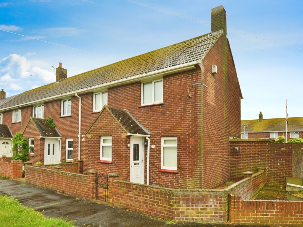 3 bed end terrace house for sale in Brooks Way, Lydd, Romney Marsh TN29 ...