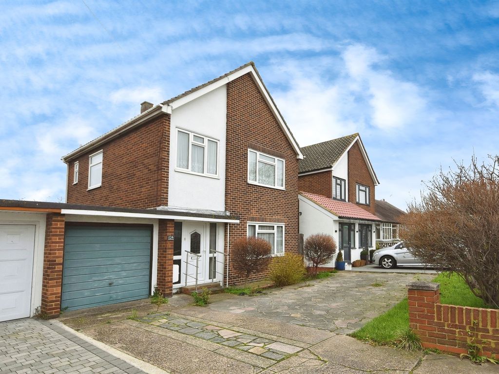 3 bed link-detached house for sale in London Road, Rayleigh SS6, £ ...