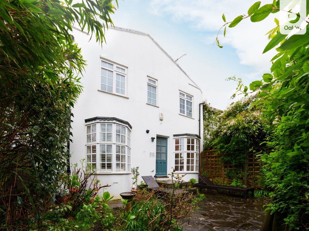 4 Bed Semi Detached House For Sale In Church Street Clifton Hill