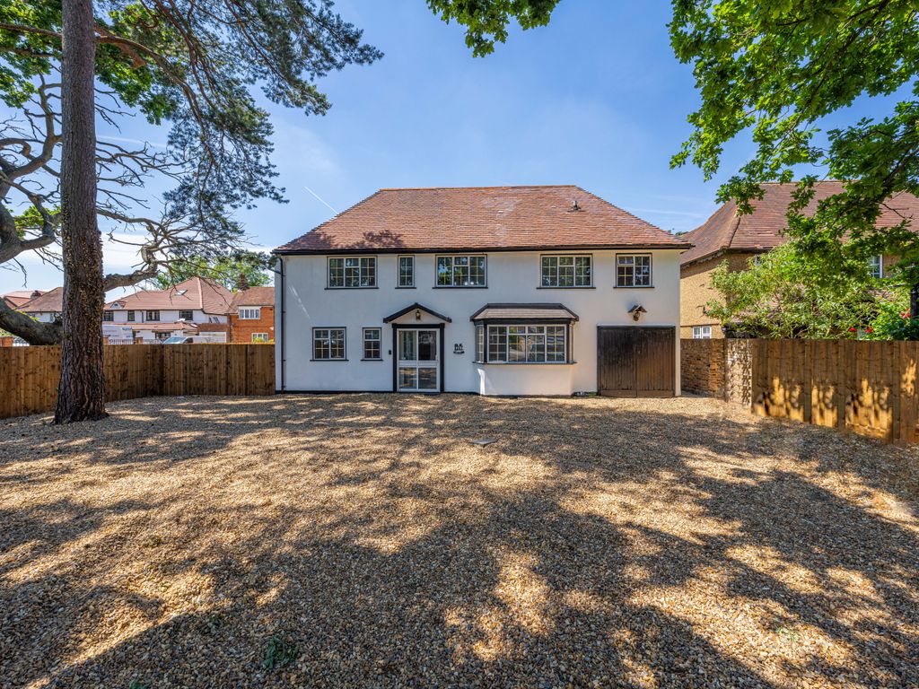 4 Bed Detached House To Rent In Long Lane Hillingdon Uxbridge Ub10